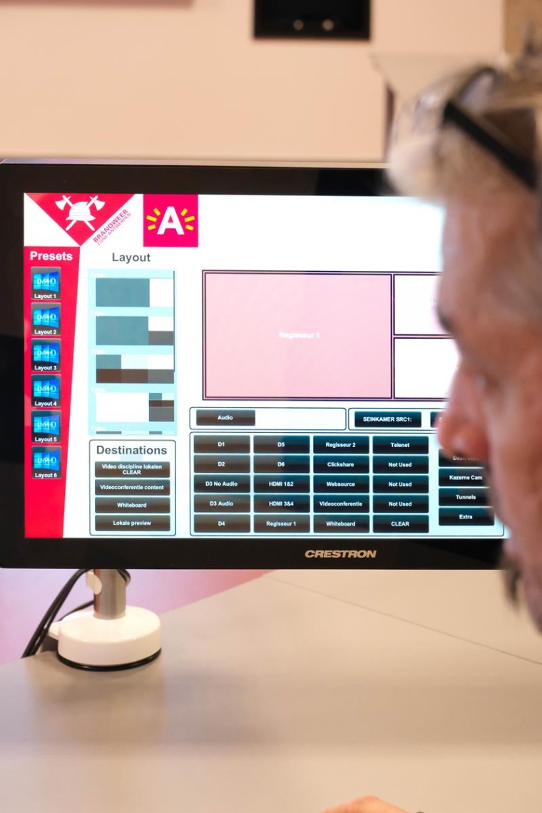 Emergency Services Control Room for Fire Department • GIT-SECURITY.com ...